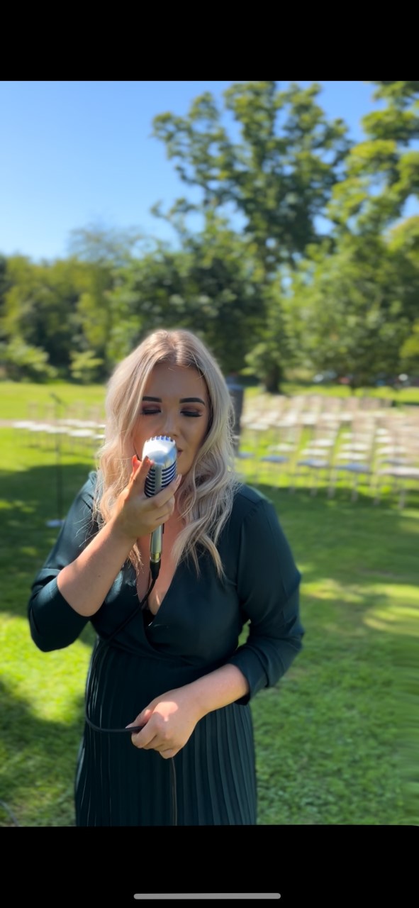 Chelsea Nolan Wedding Singer - Oxfordshire - Cotswolds - South West UK